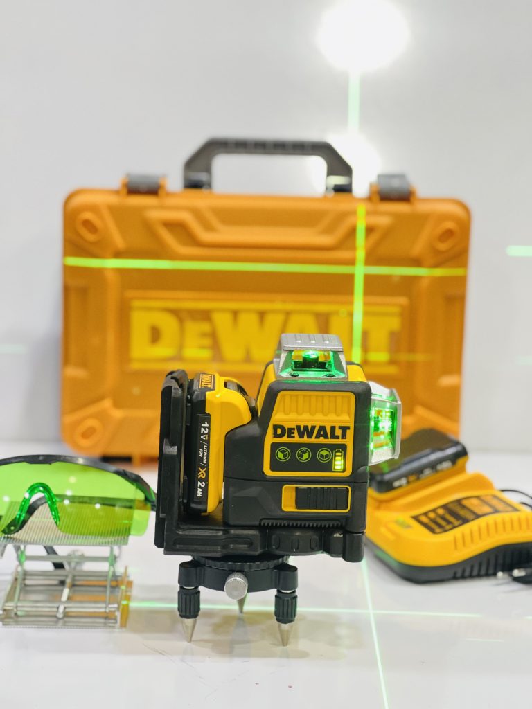 تراز لیزری نور سبز شارژی دیوالت سه بعدیDewalt Laser level 12v
